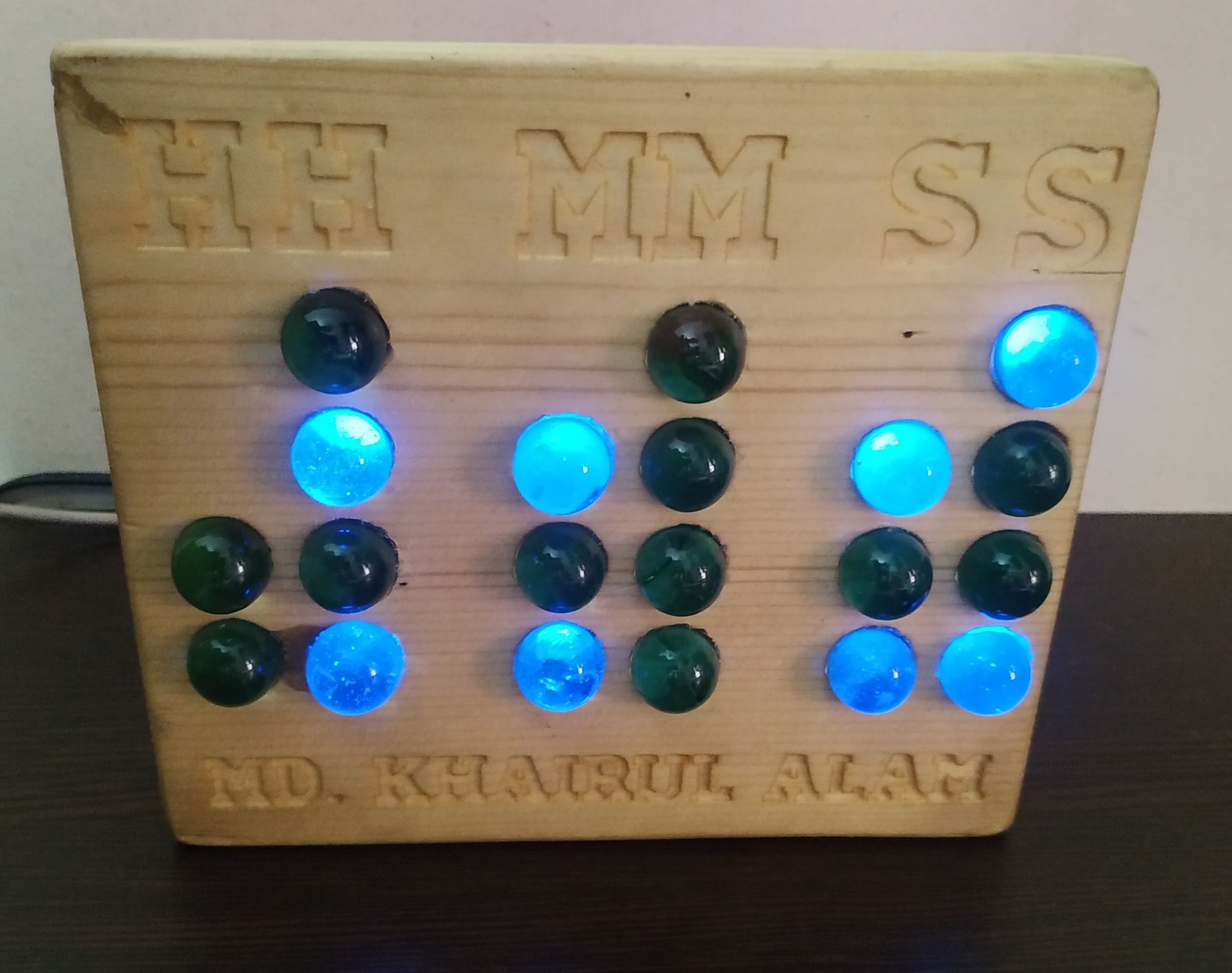 Binary Desk Clock | Trybotics