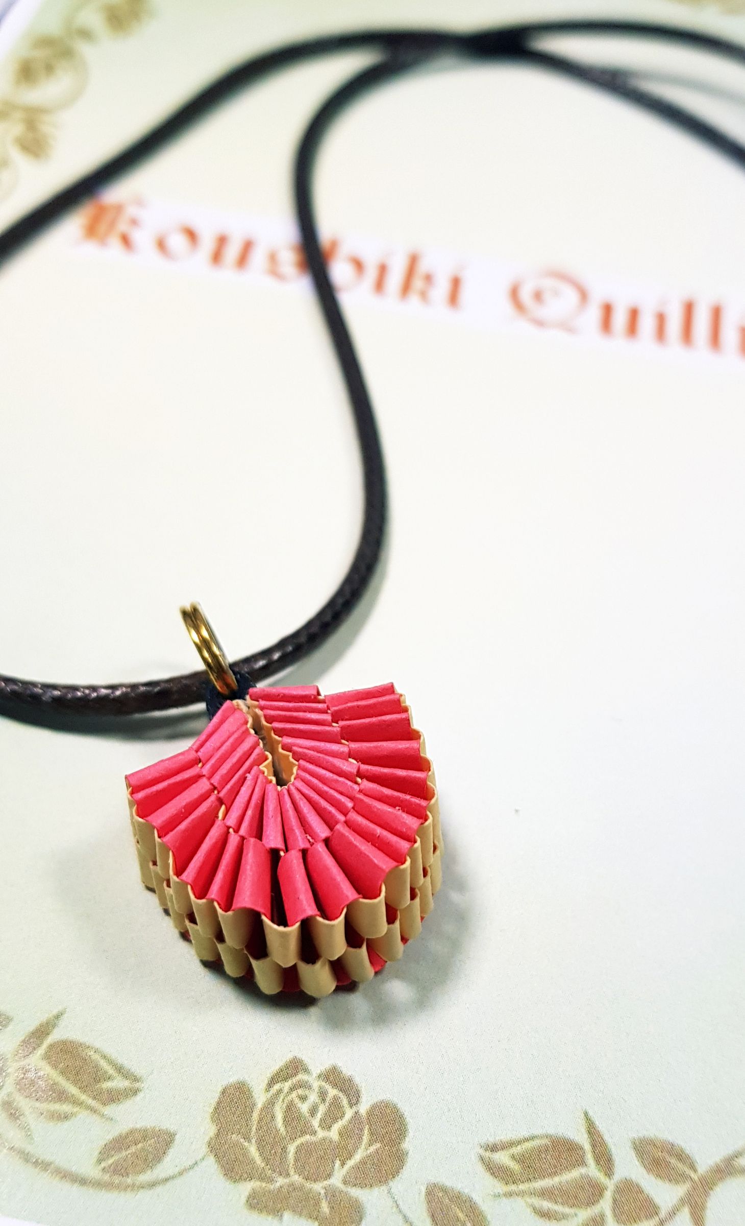 Paper Weaving Pendant : 7 Steps - Instructables