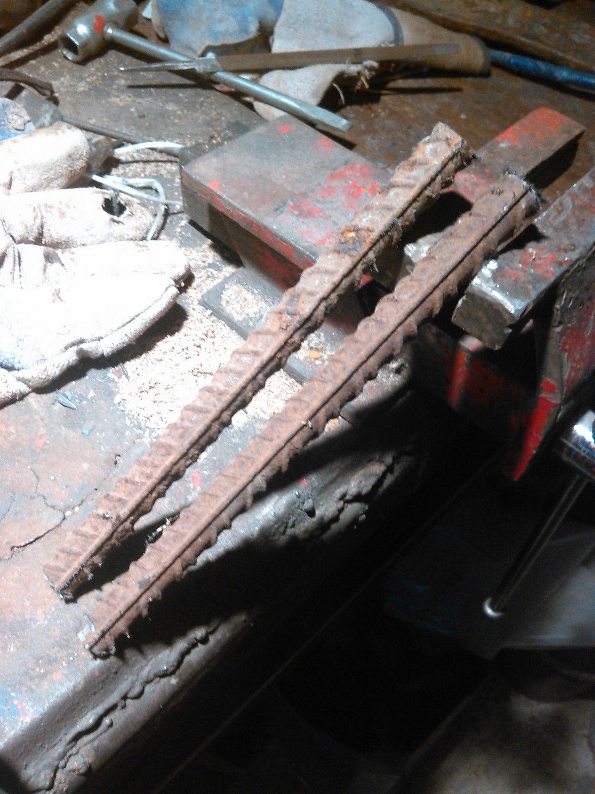 Wedge and Feathers for Rock Splitting (or Plug and Feather) : 8 Steps ...