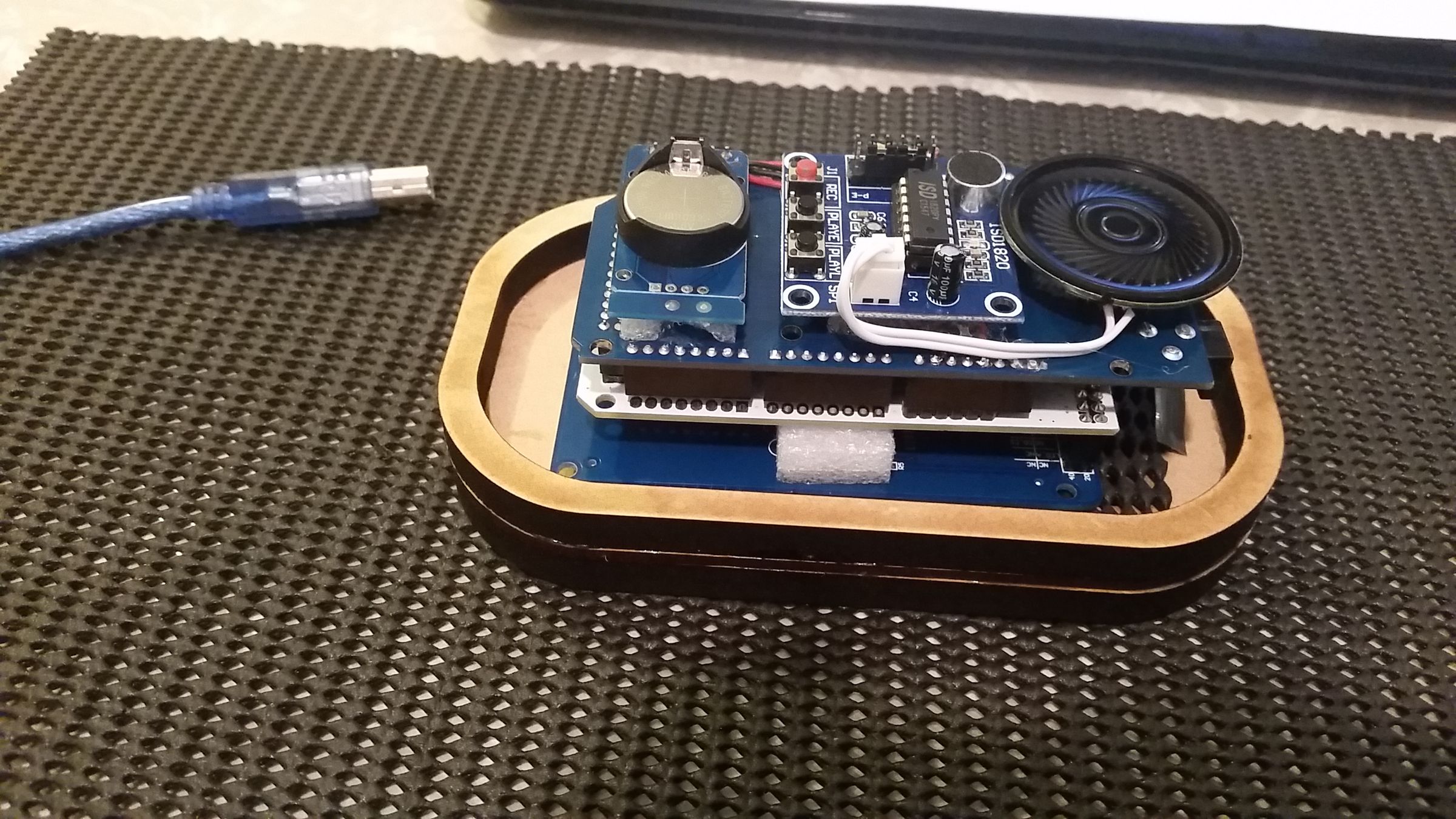 Retro Pac-Man Clock : 6 Steps (with Pictures) - Instructables