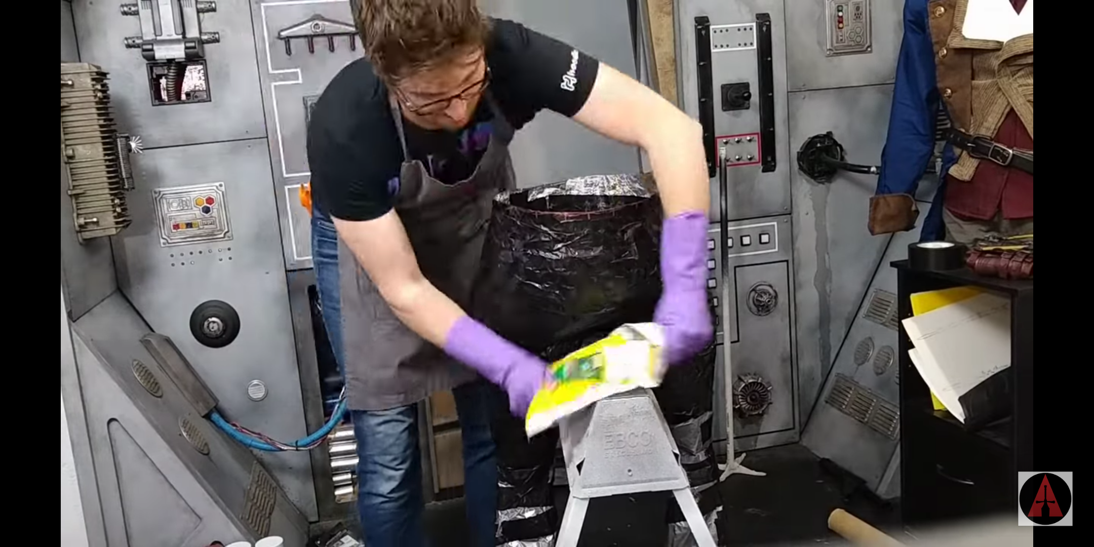 How to Make a Duct Tape Mannequin/Dummy : 7 Steps - Instructables