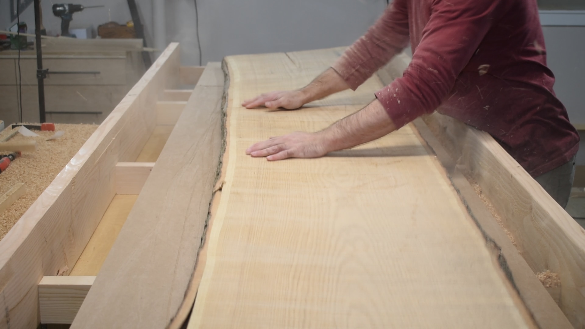 Flattening a Chainsaw Milled Slab : 9 Steps (with Pictures) - Instructables