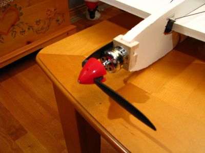 Foam RC Airplane : 8 Steps (with Pictures) - Instructables