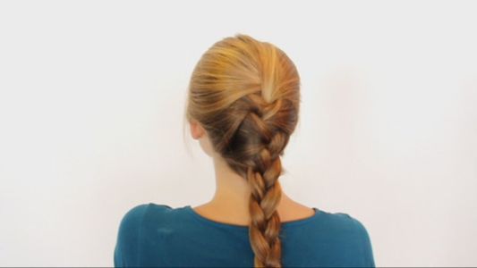 How to French Braid Your Own Hair : 10 Steps (with Pictures ...