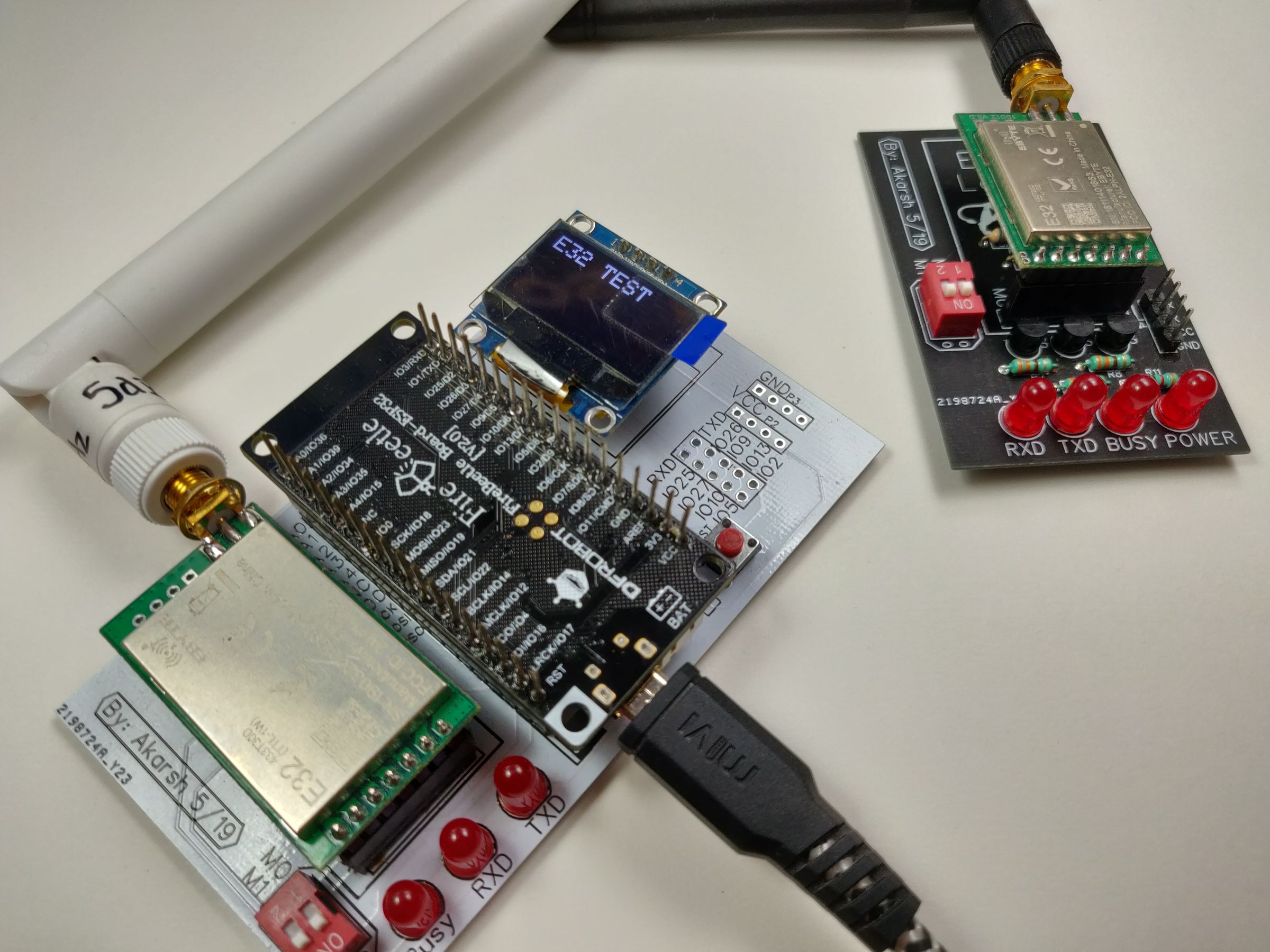 ESP32 With E32-433T LoRa Module Tutorial | LoRa Arduino Interfacing : 8 ...