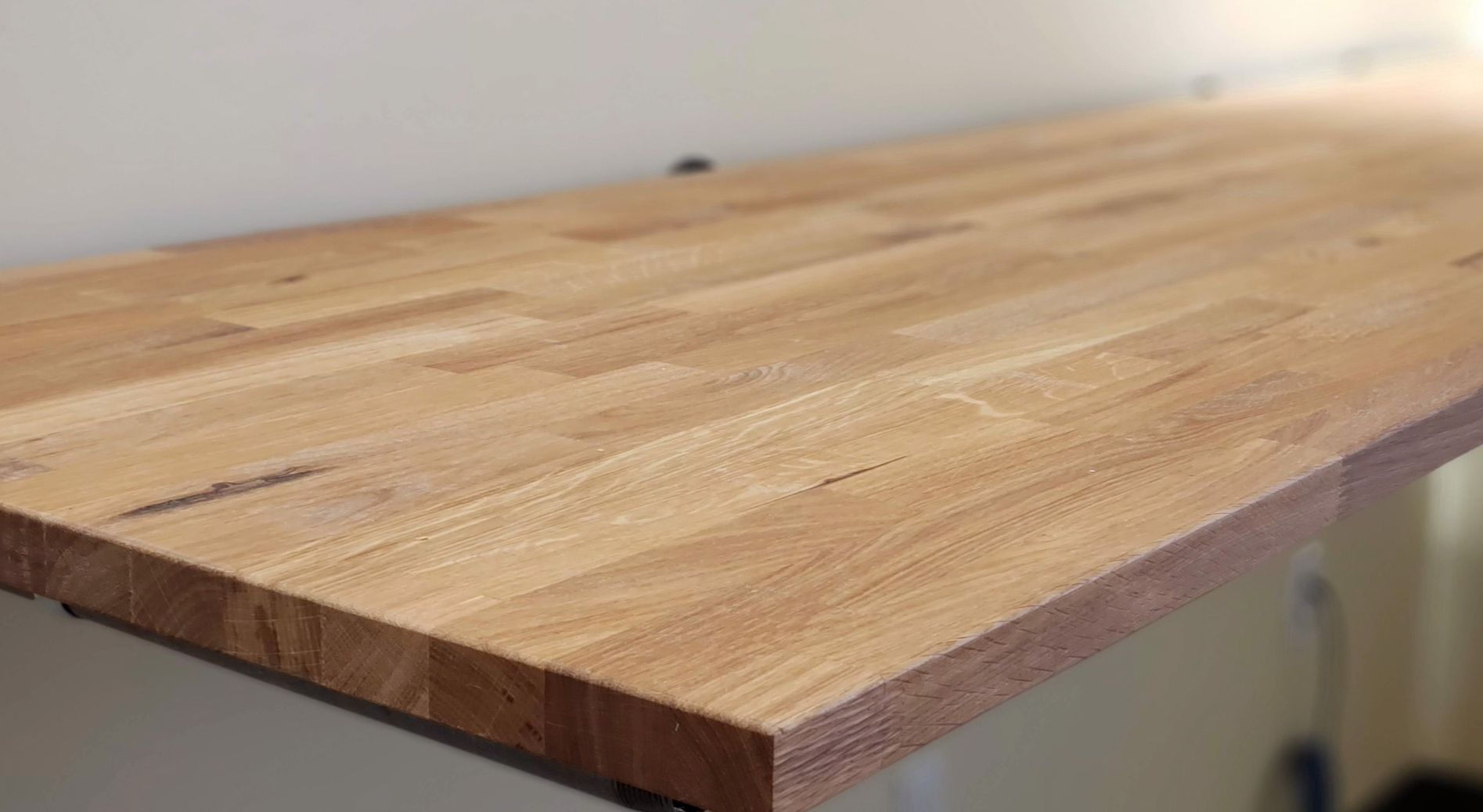 Floating Standing Desk : 7 Steps - Instructables