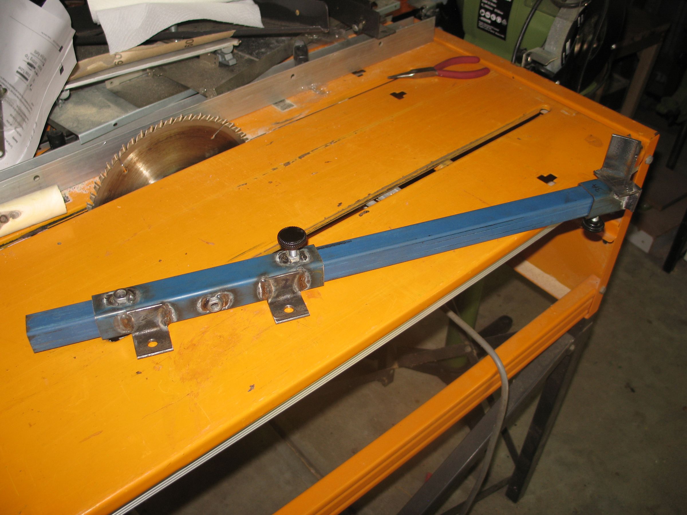 Sharpening Jig for Turning Chisels : 8 Steps (with Pictures ...