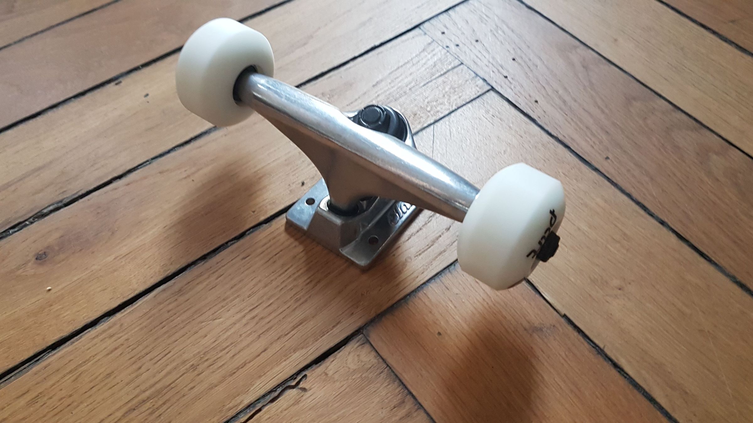 Build Your Own Skateboard : 5 Steps (with Pictures) - Instructables