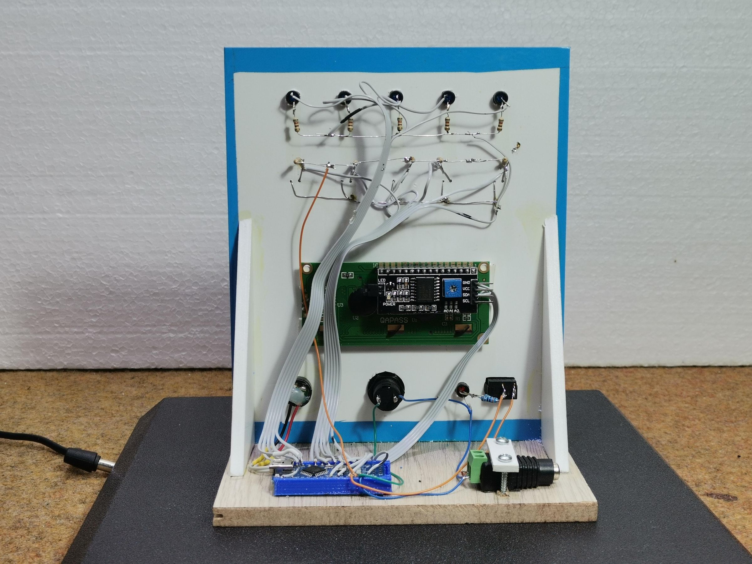 DIY Arduino Laser Pointer Shooting Game - Instructables