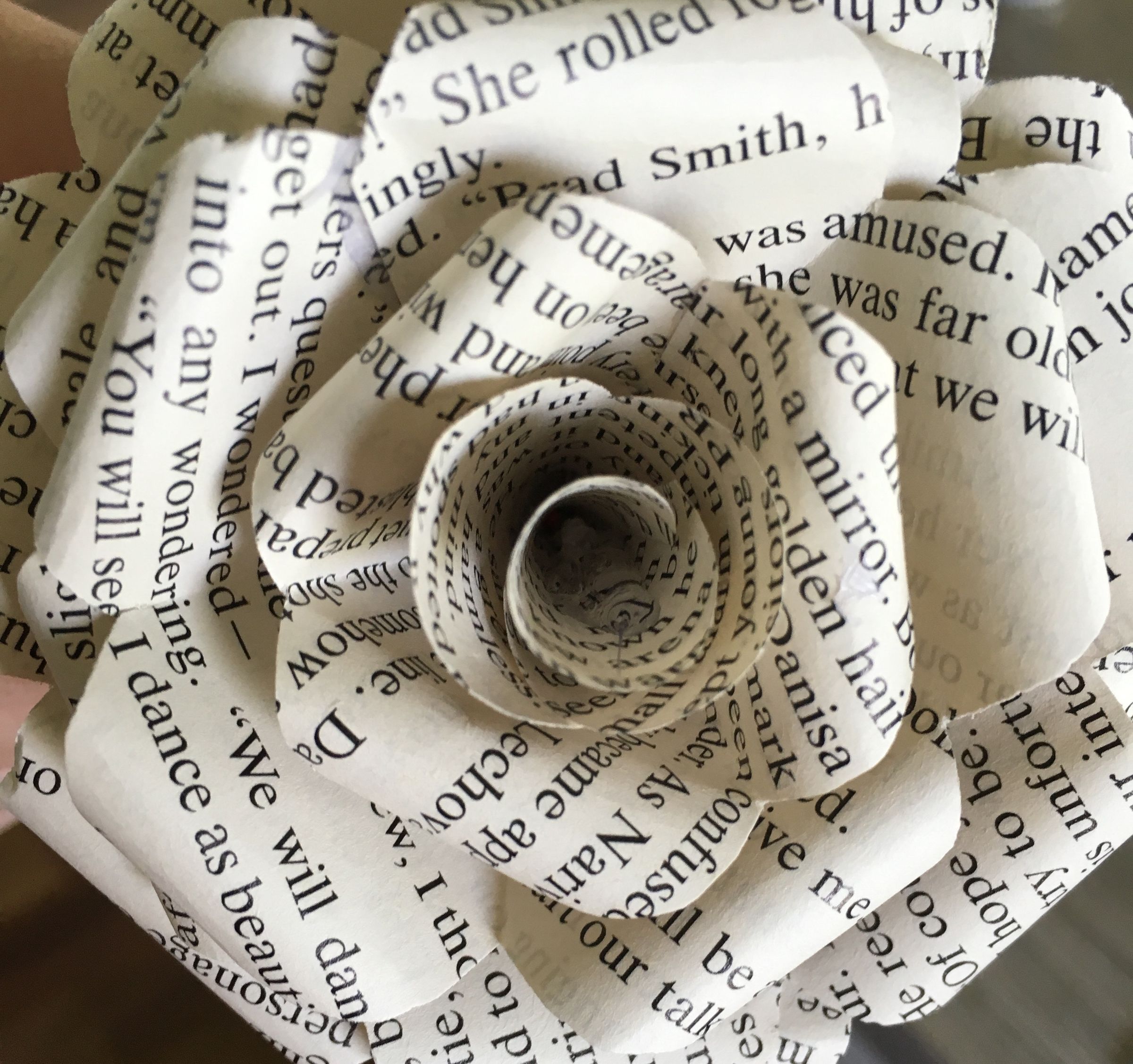 Book Page Roses : 5 Steps (with Pictures) - Instructables