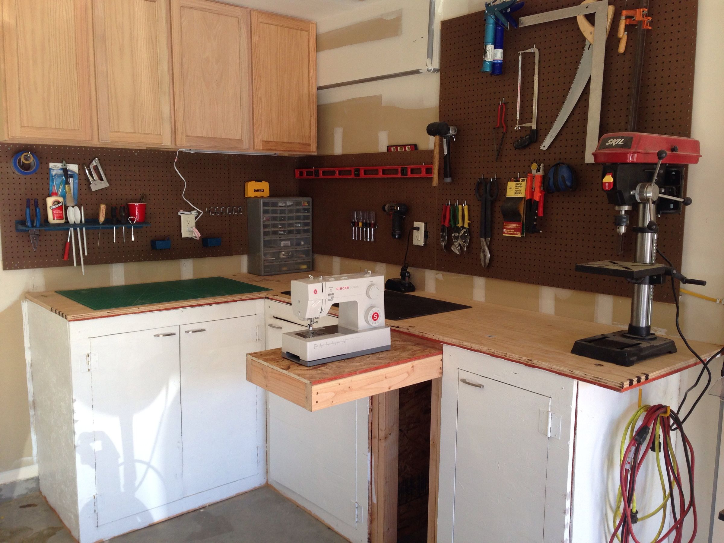 Work-benches & Maker Spaces - Instructables