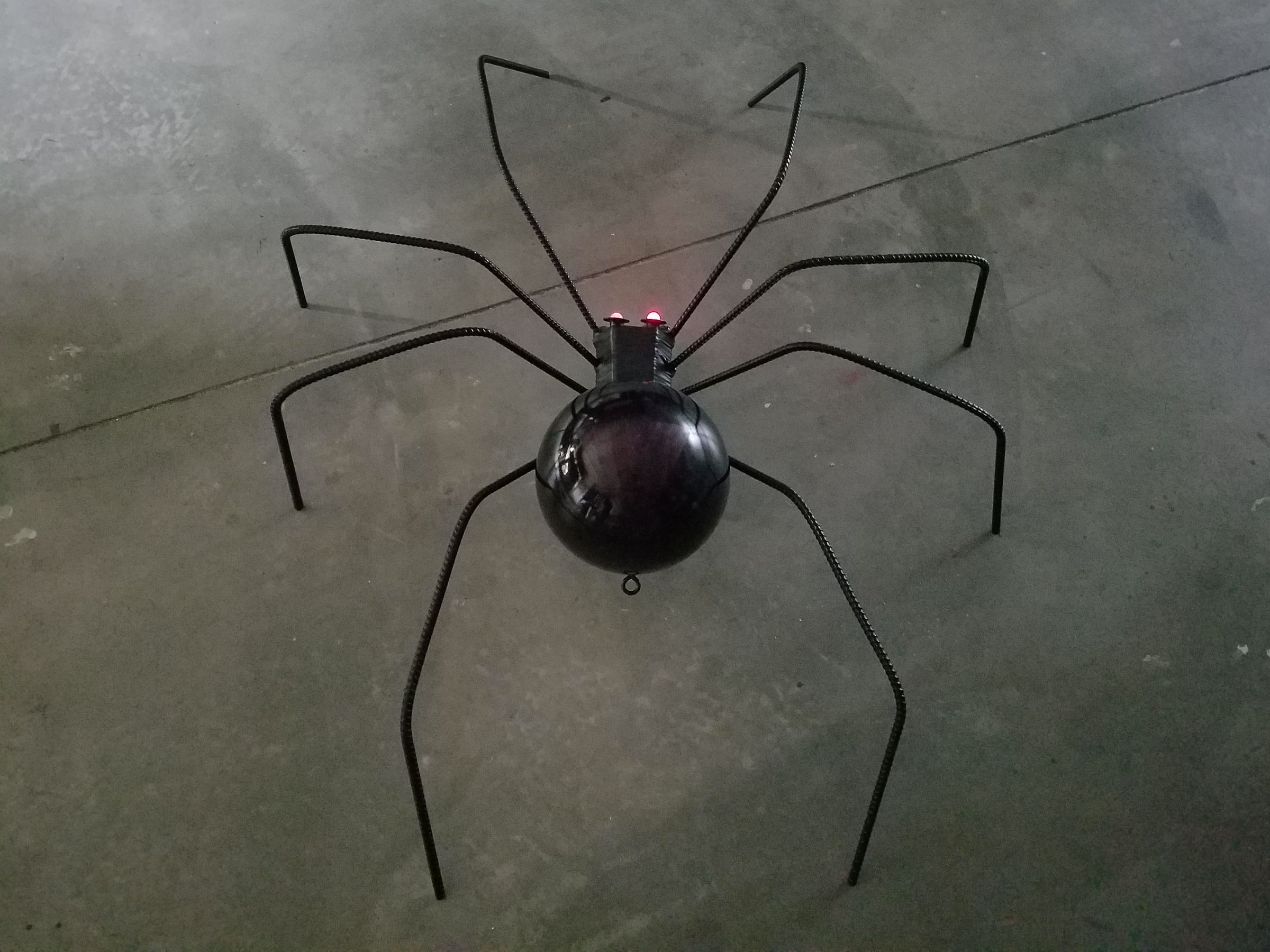How to Make Giant Halloween Spiders : 23 Steps (with Pictures ...