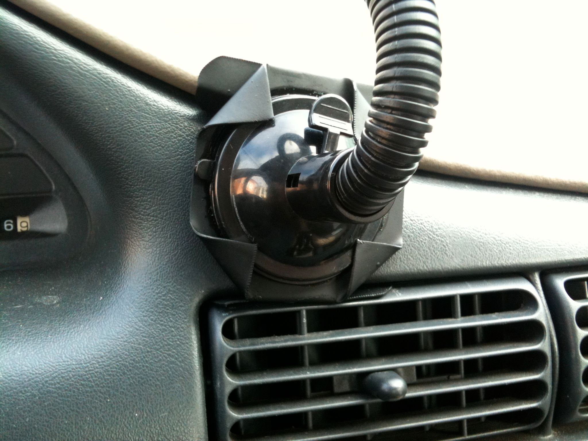 Make a $2 Adjustable Smartphone Car Mount in 10 Minutes : 6 Steps (with ...