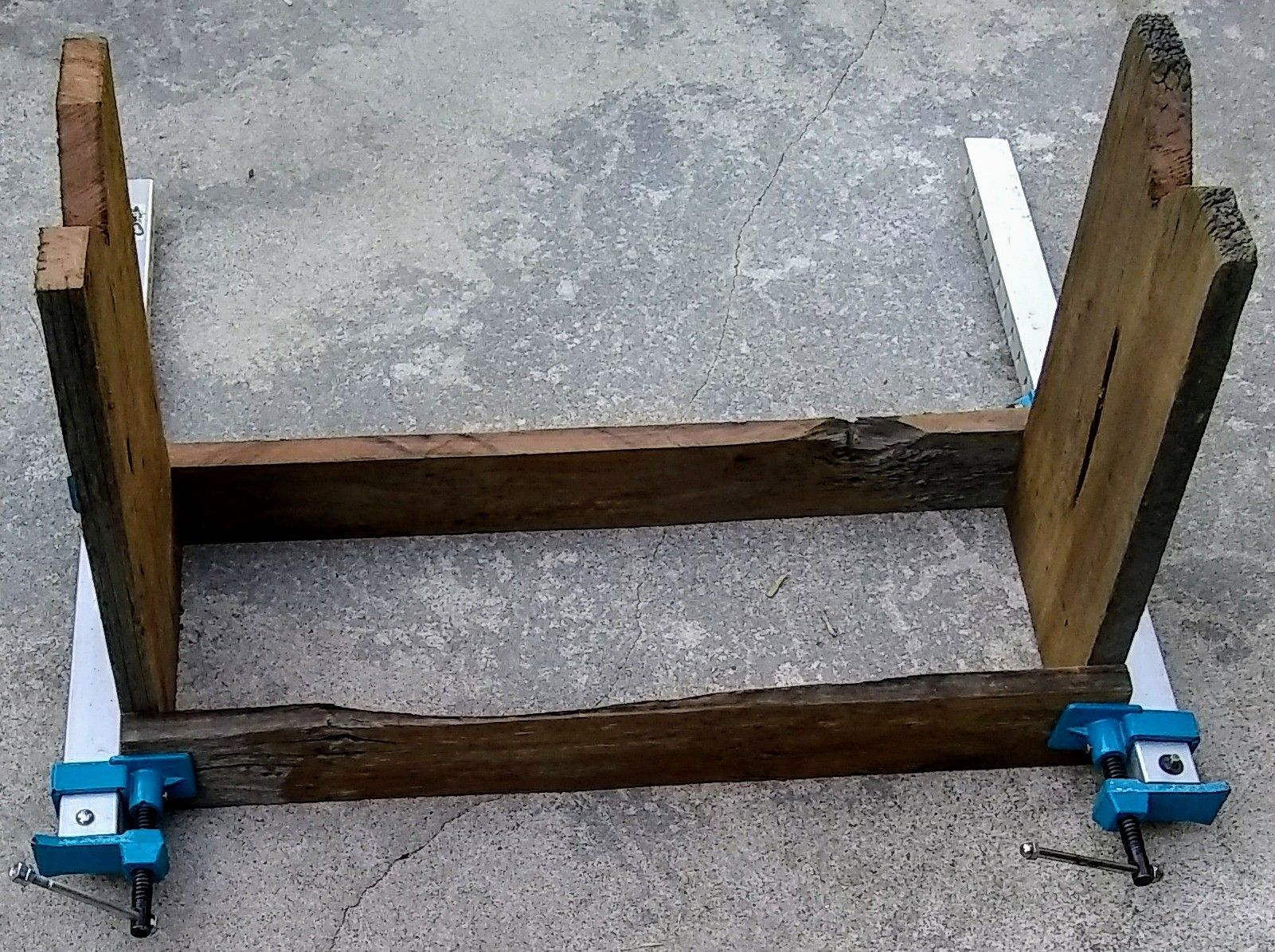 Simple Shaker-Style Bench - From Redwood Fencing : 6 Steps (with ...