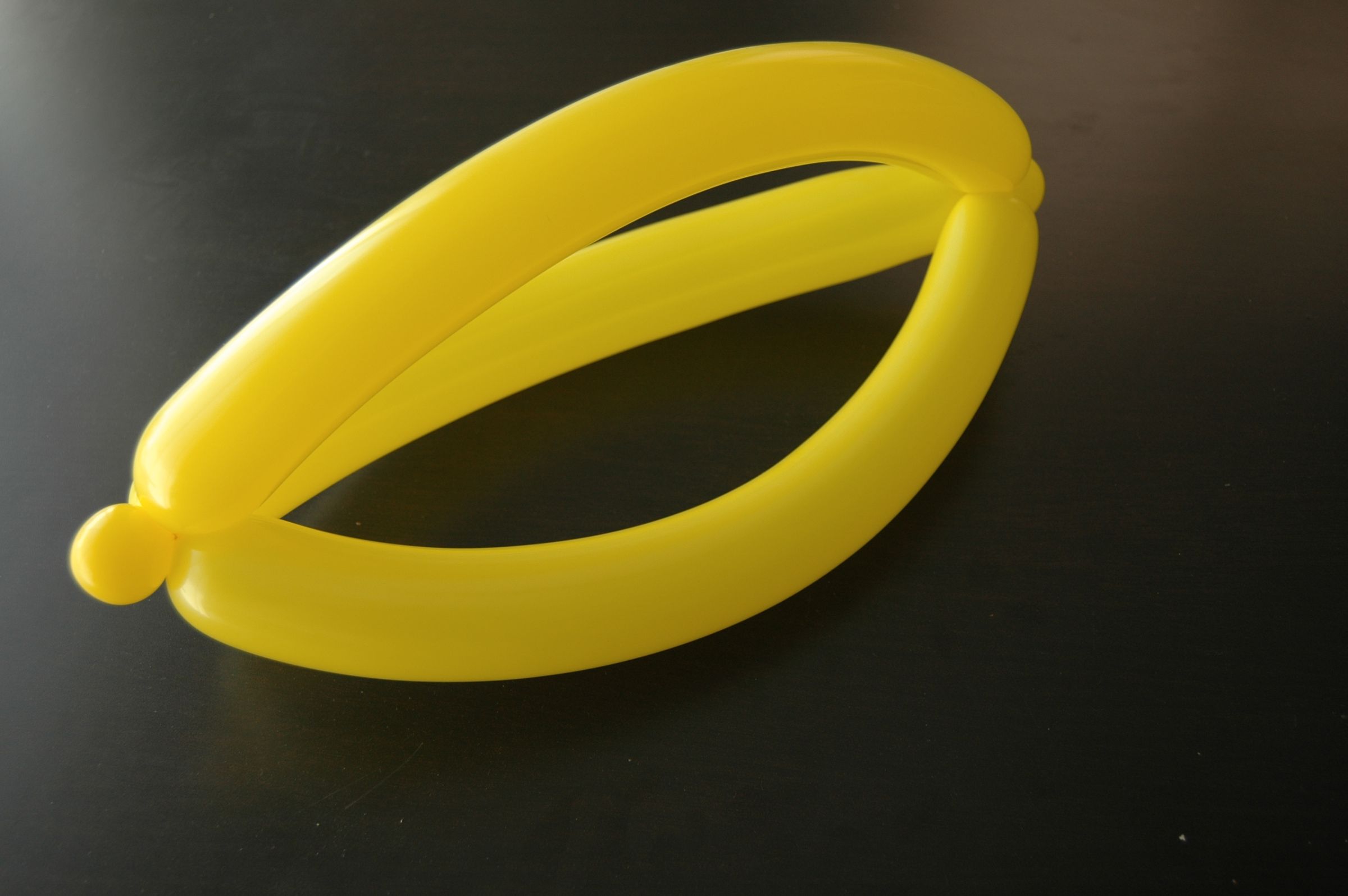 How to Balloon Twist : 19 Steps (with Pictures) - Instructables