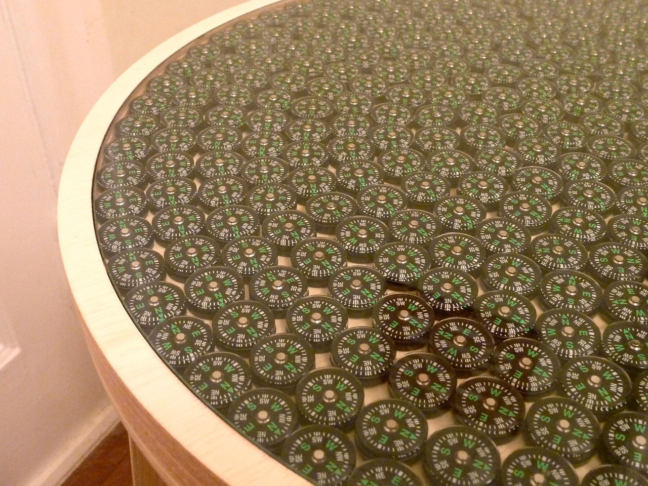 Compass Table : 11 Steps (with Pictures) - Instructables