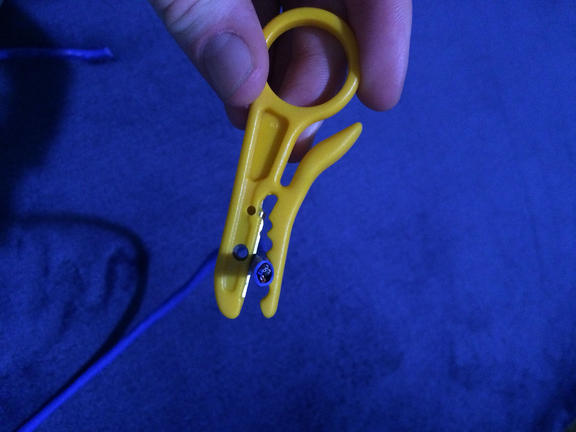 Making a Straight-Through Cable : 6 Steps - Instructables