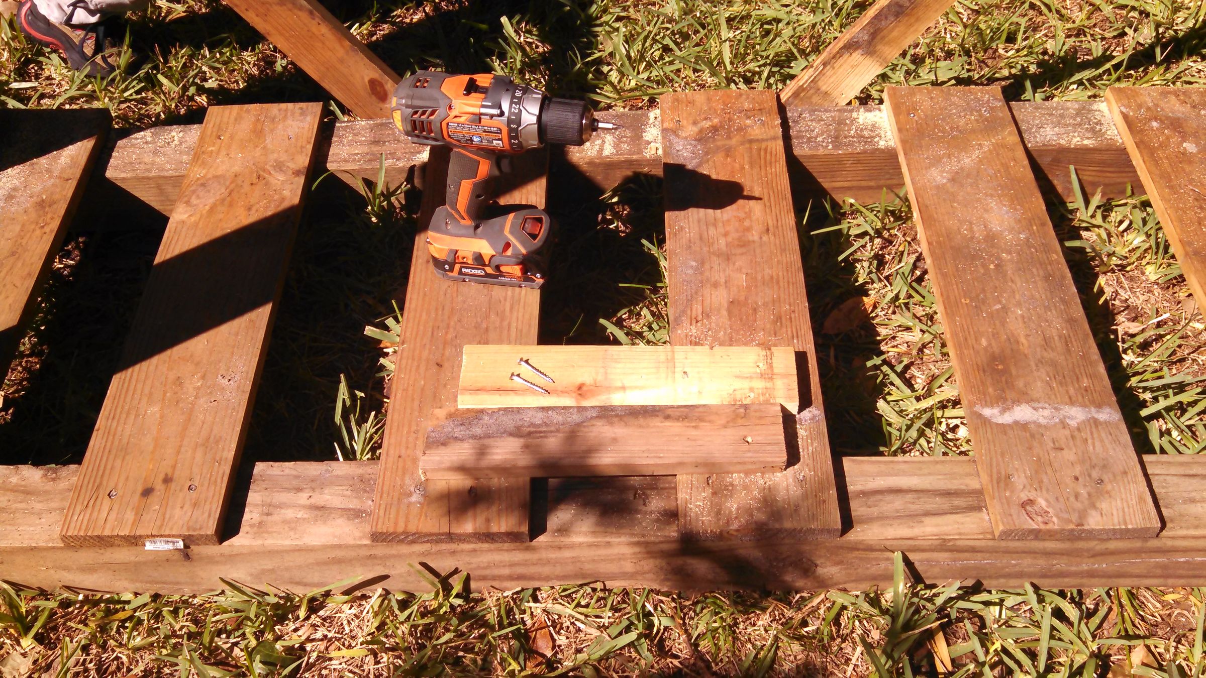 The 30 Minute Firewood Rack - Pallet Style : 6 Steps - Instructables