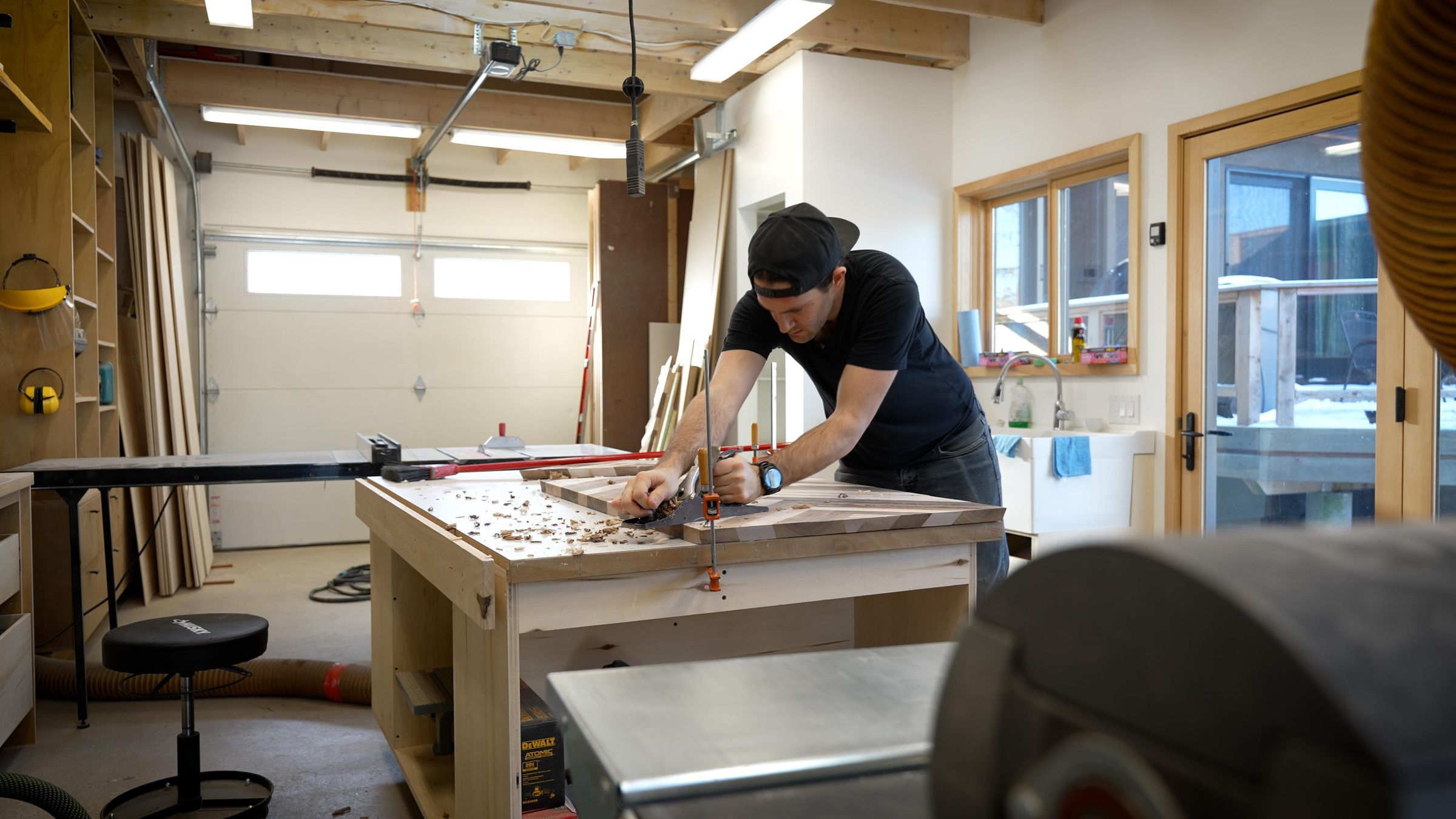 The Solid Wood Herringbone Pattern Table V2.0 : 19 Steps (with Pictures ...