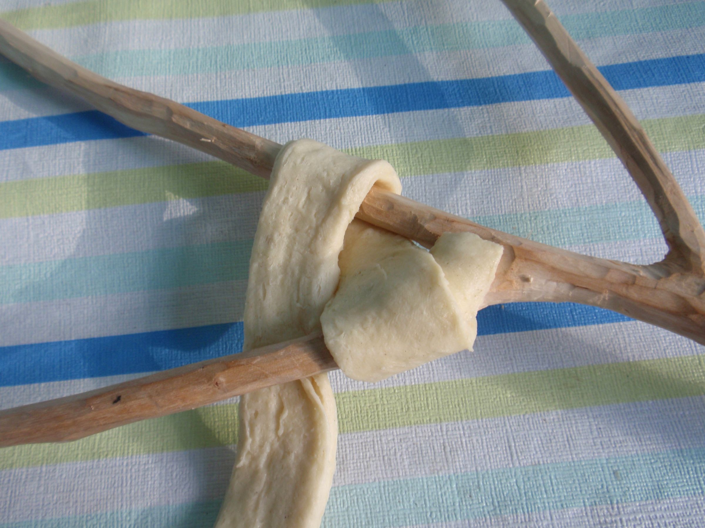 Camping Style Crescent Rolls : 5 Steps (with Pictures) - Instructables