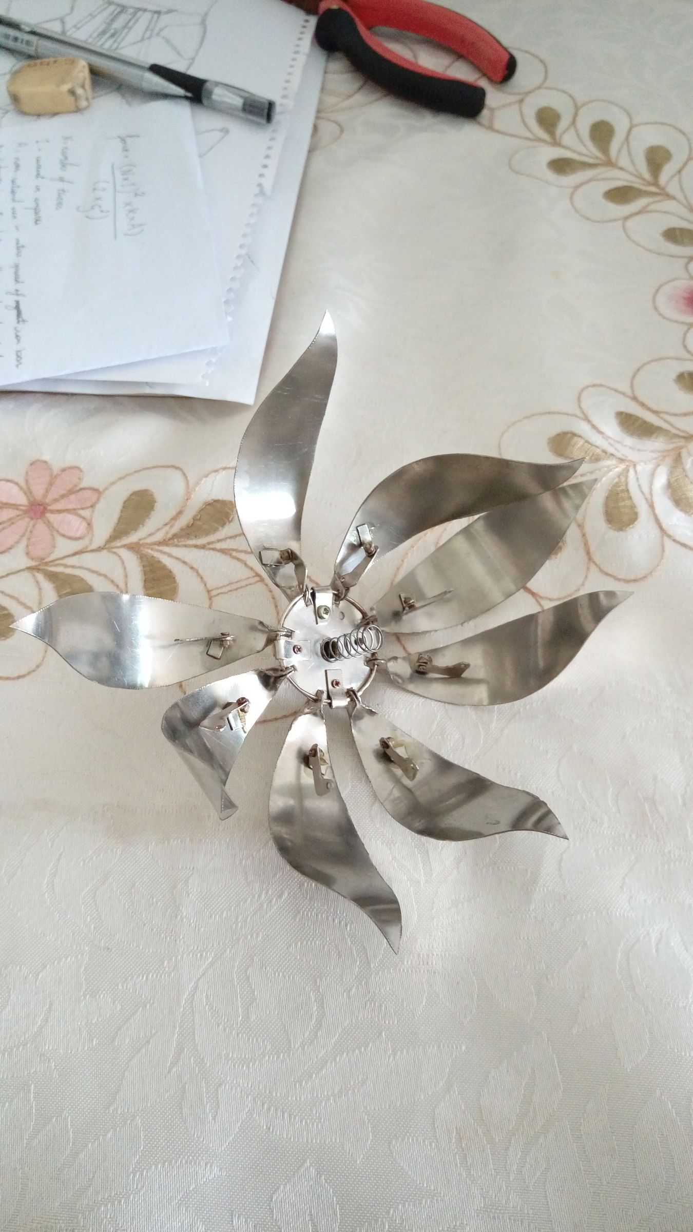 Mechanical Flower : 9 Steps (with Pictures) - Instructables