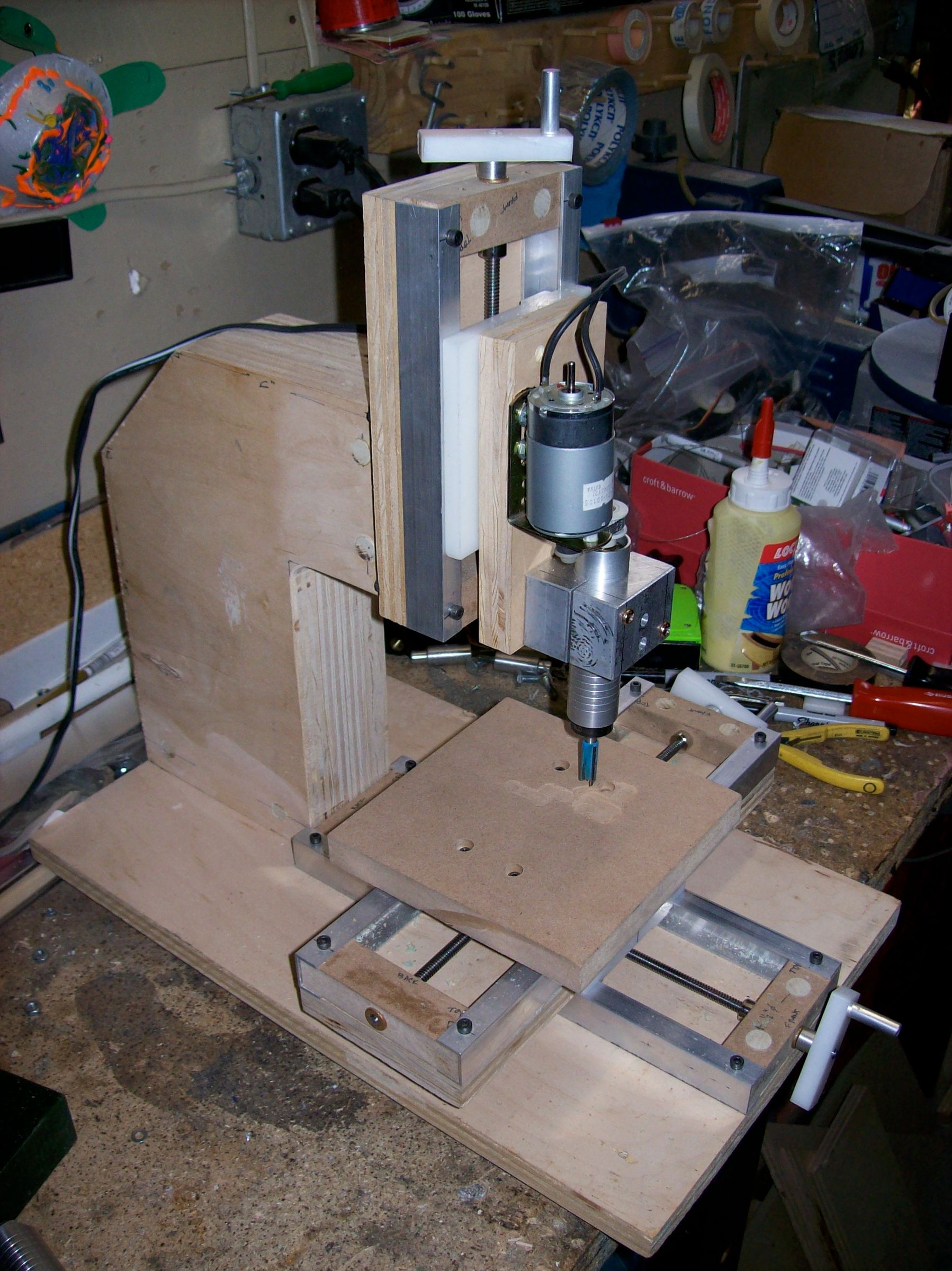 How to Make a Mini Milling Machine- Manual or CNC! : 14 Steps (with ...