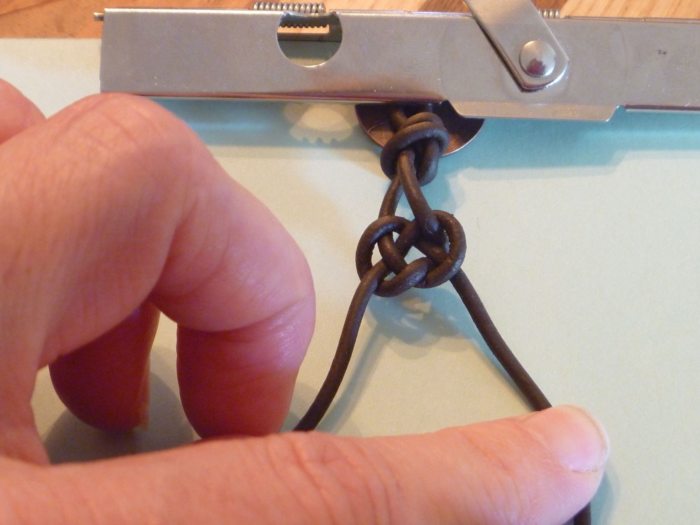 Celtic Knot Macrame Bracelet : 9 Steps (with Pictures) - Instructables