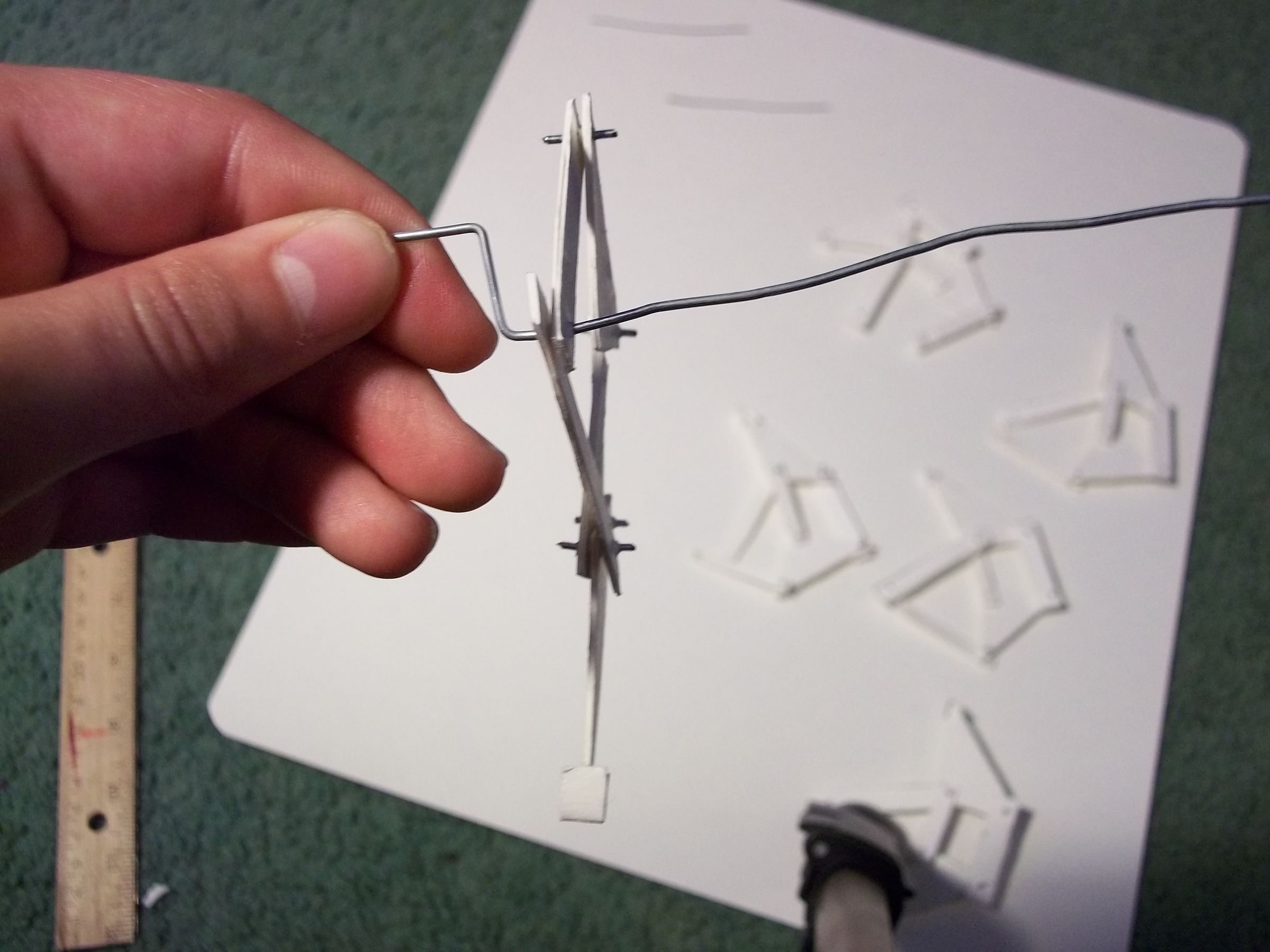 Paper Strandbeest Mk 2 : 8 Steps - Instructables