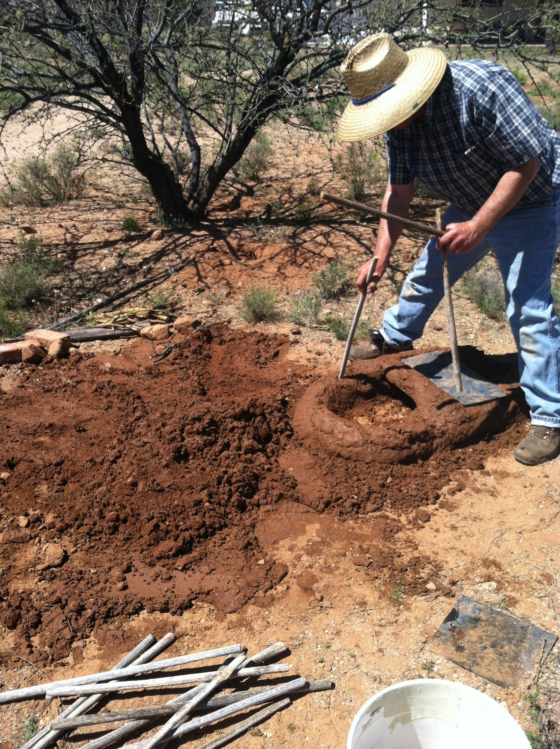How to Build a Mud Stove : 11 Steps (with Pictures) - Instructables