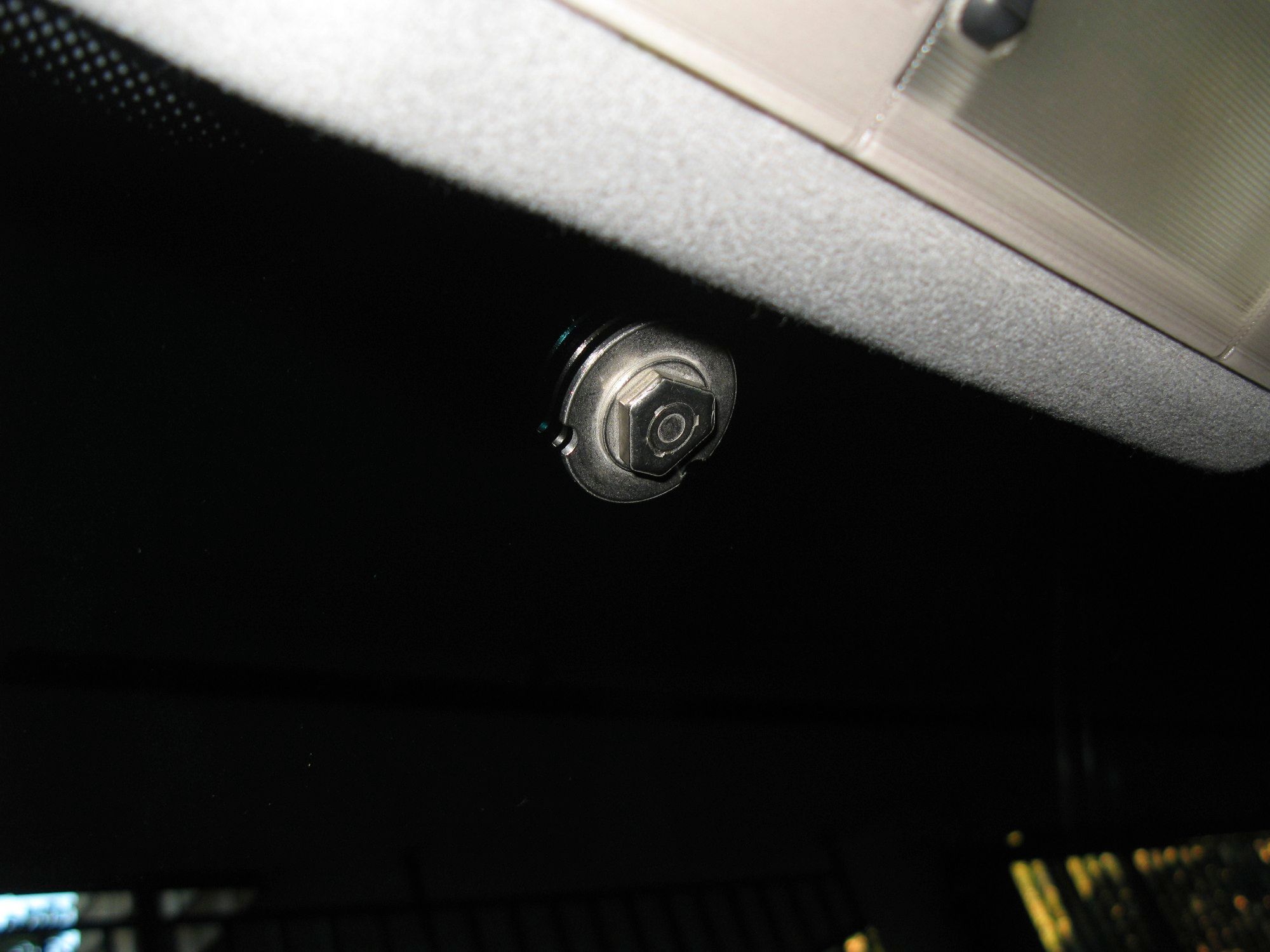 Reattaching Rear Vew Mirror to the Windshield : 10 Steps (with Pictures ...