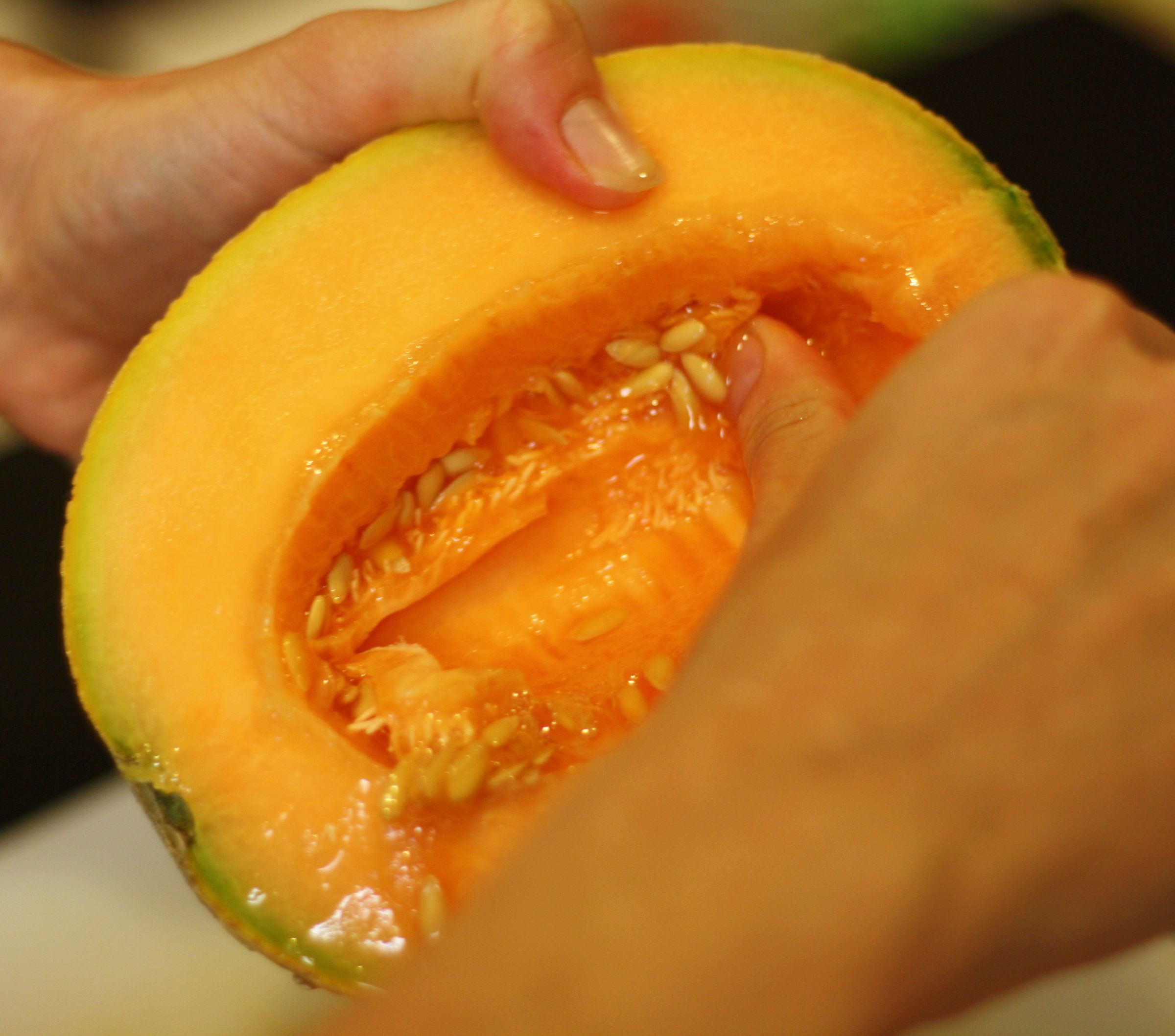 How to Cut a Melon : 7 Steps (with Pictures) - Instructables