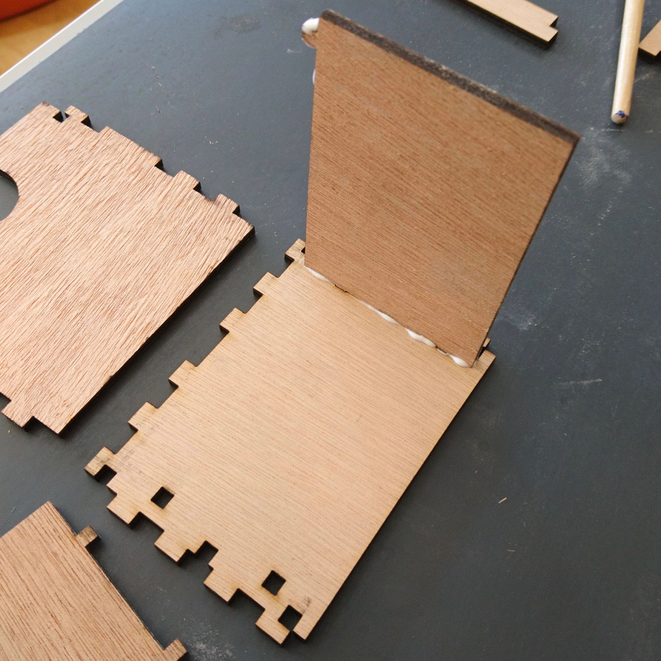 Laser Cut Game Card Box With Internal Hinges : 9 Steps (with Pictures ...