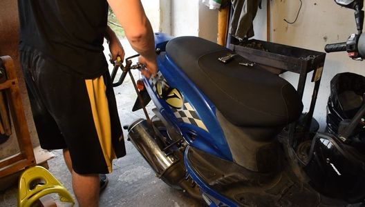 Motorcycle Skateboard Rack : 8 Steps (with Pictures) - Instructables