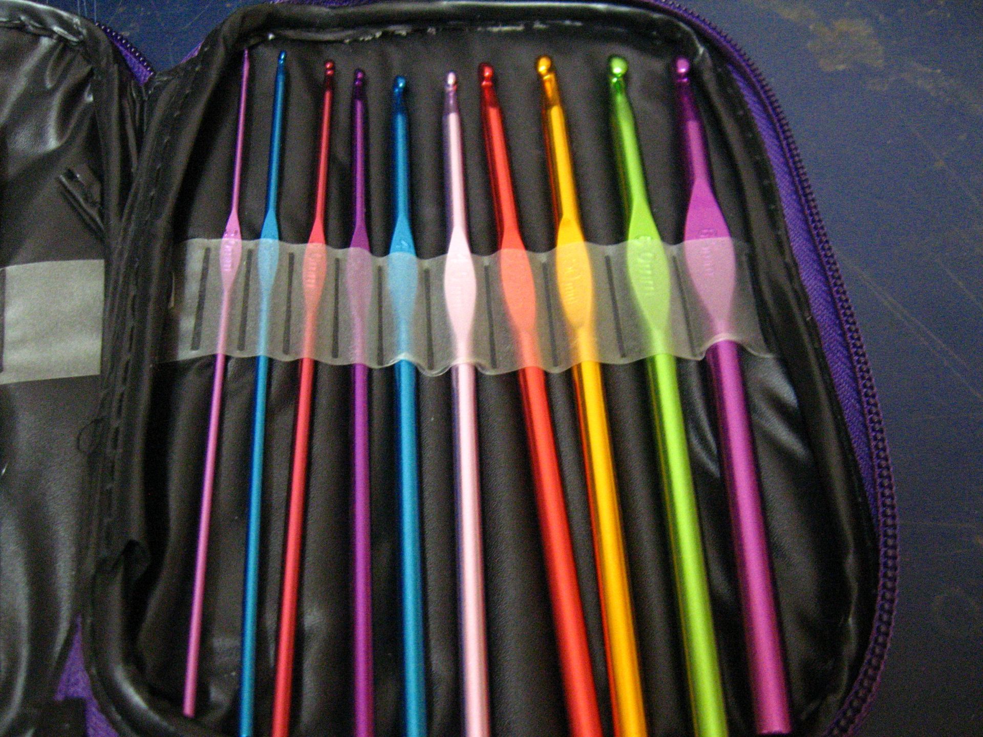 How to Weave a Small Table Mat With Home Made Loom : 13 Steps (with ...