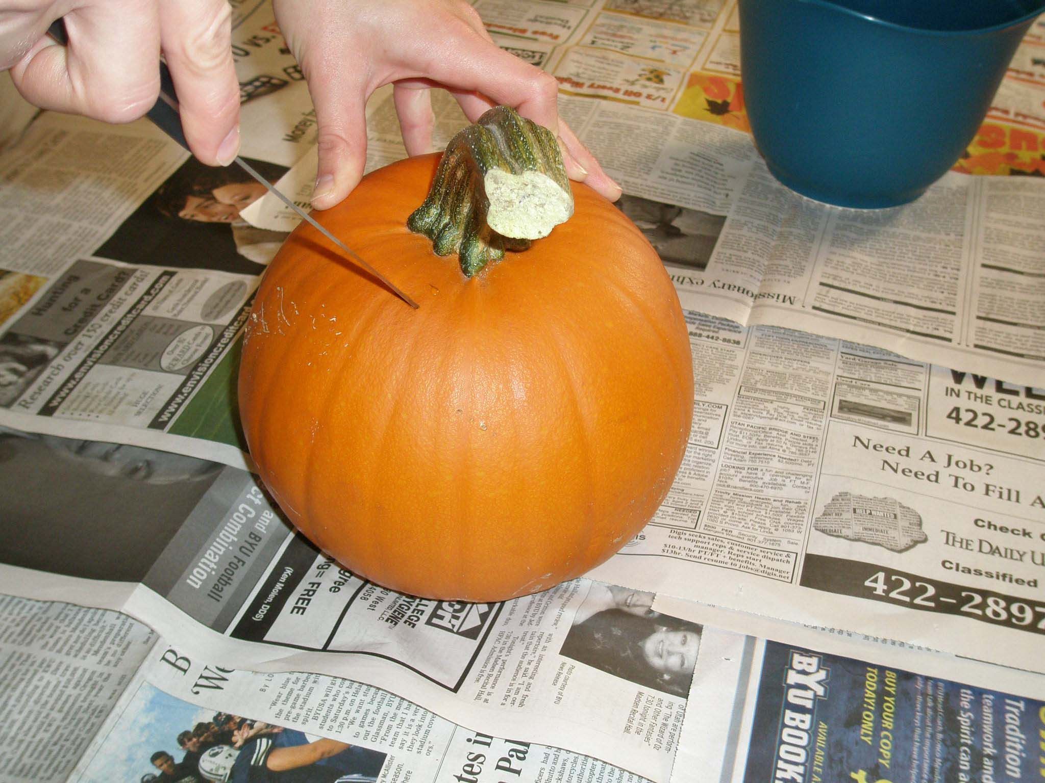 How to Carve a Jack-o-lantern : 7 Steps (with Pictures) - Instructables