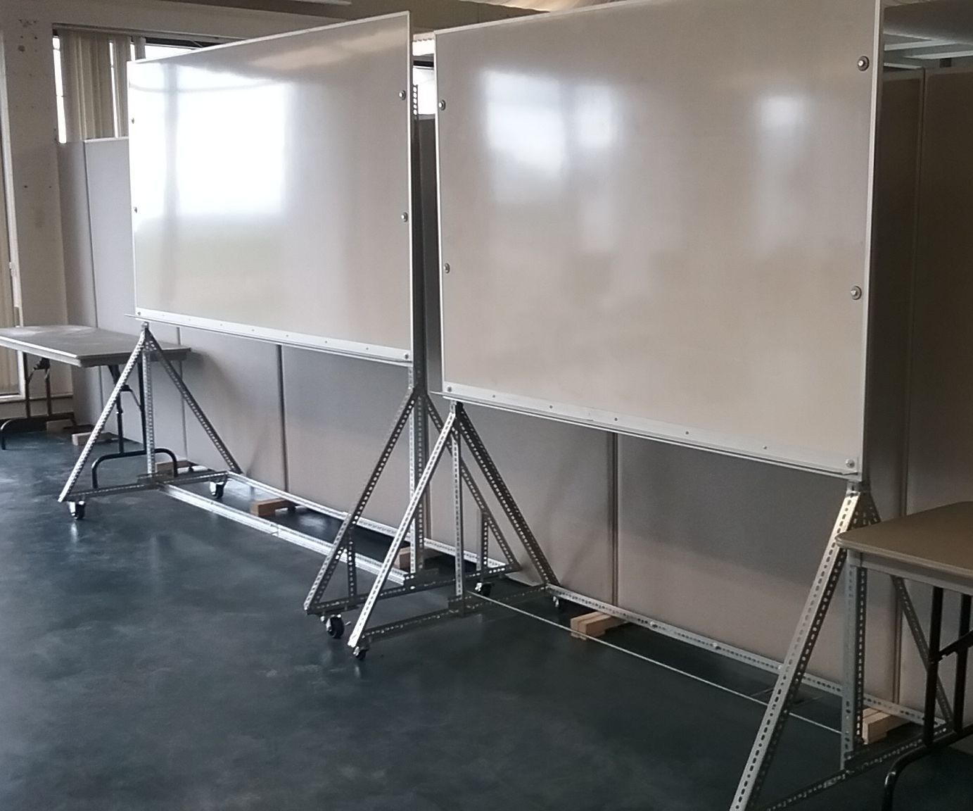 Steel Whiteboard Stand : 8 Steps (with Pictures) - Instructables