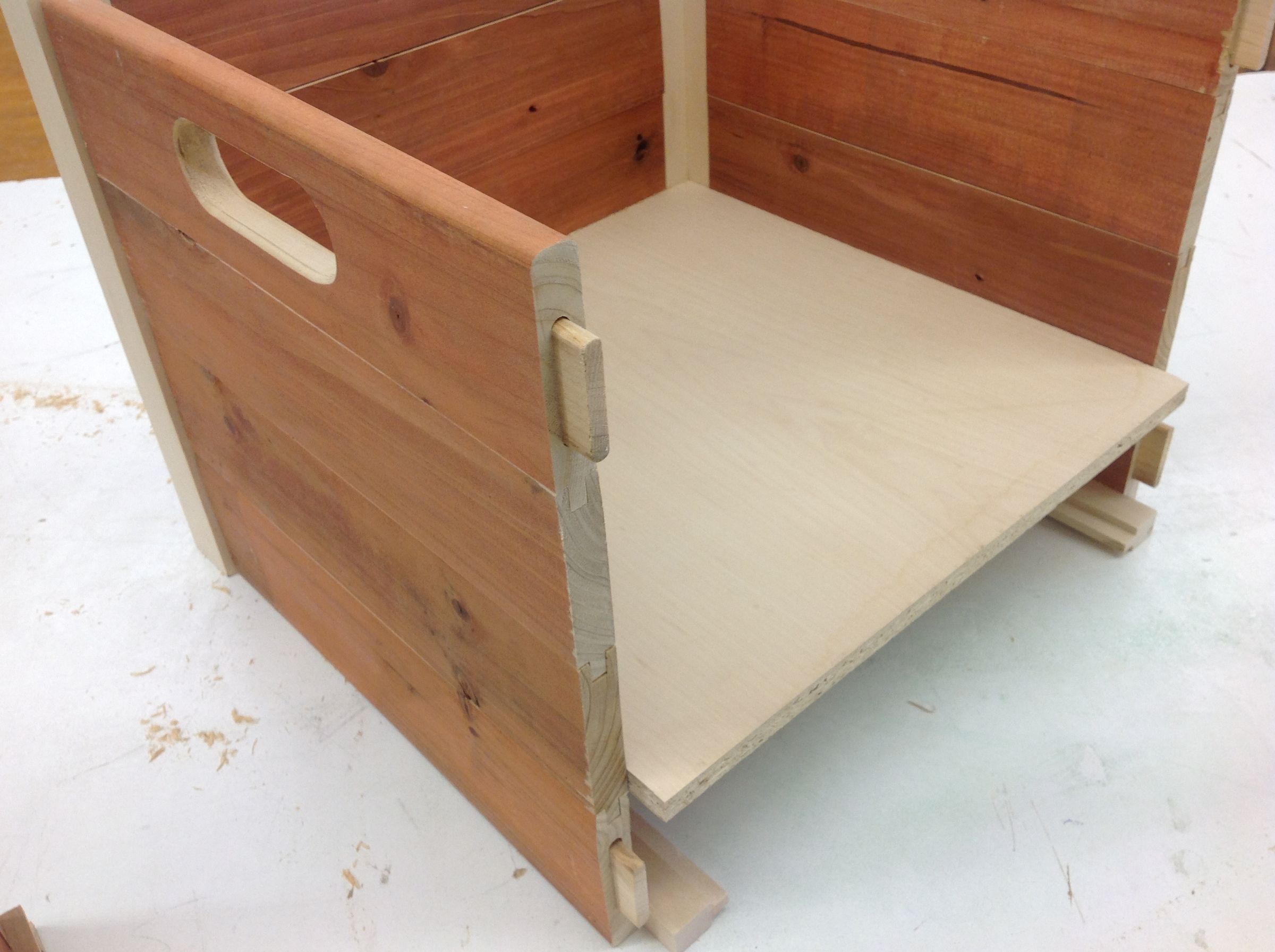 False Bottom Wooden Crate : 6 Steps (with Pictures) - Instructables
