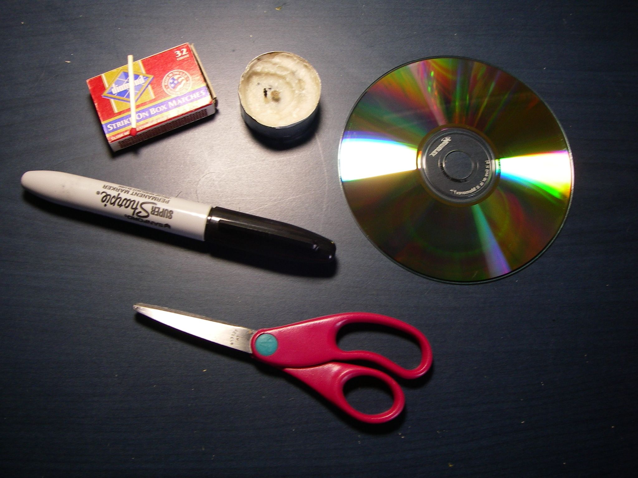 CD Cell Phone Stand : 5 Steps - Instructables