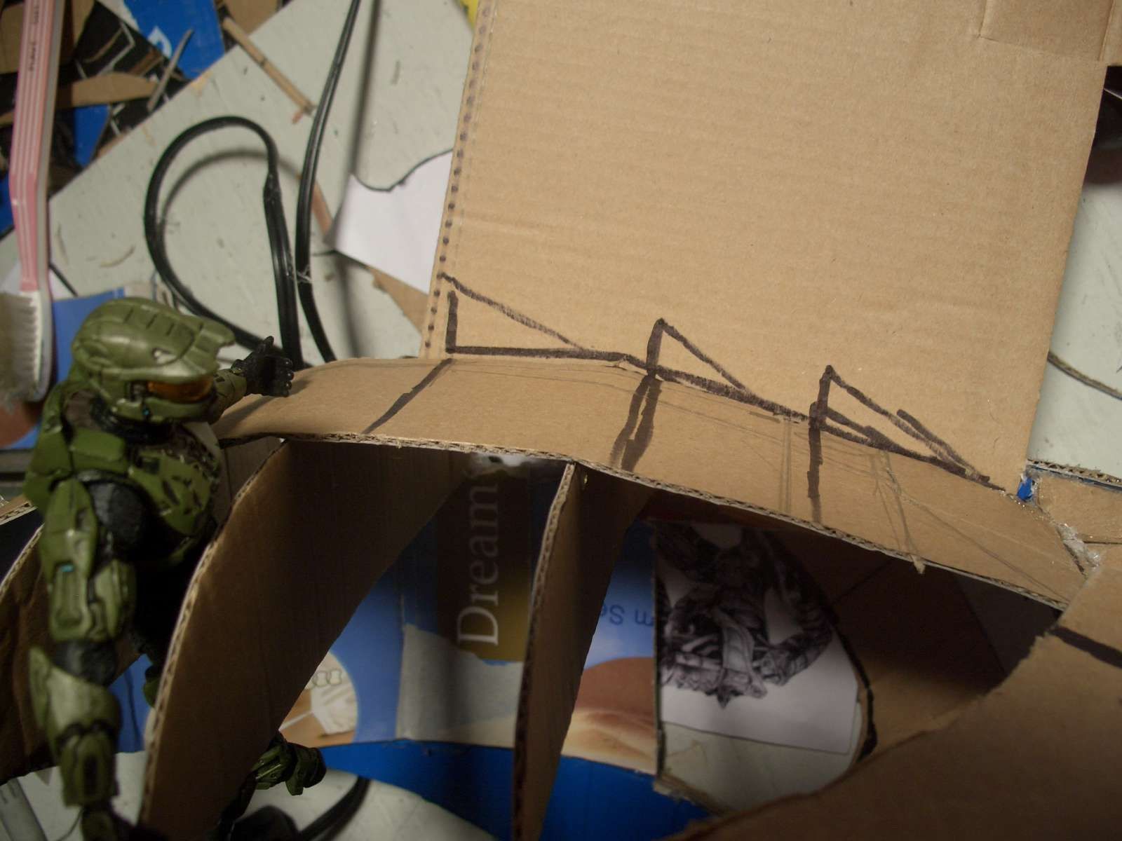 Cardboard/Fiberglass Halo 3 Inspired Master Chief Costume : 15 Steps ...
