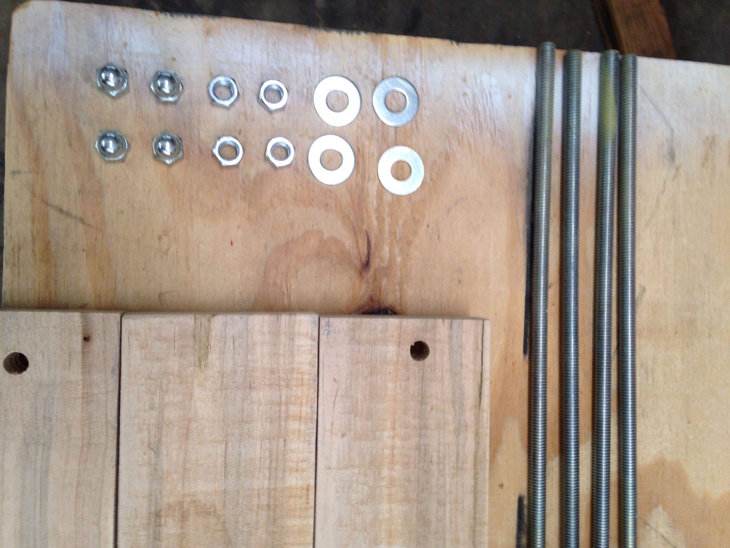 Simple Adjustable Shelving : 4 Steps (with Pictures) - Instructables