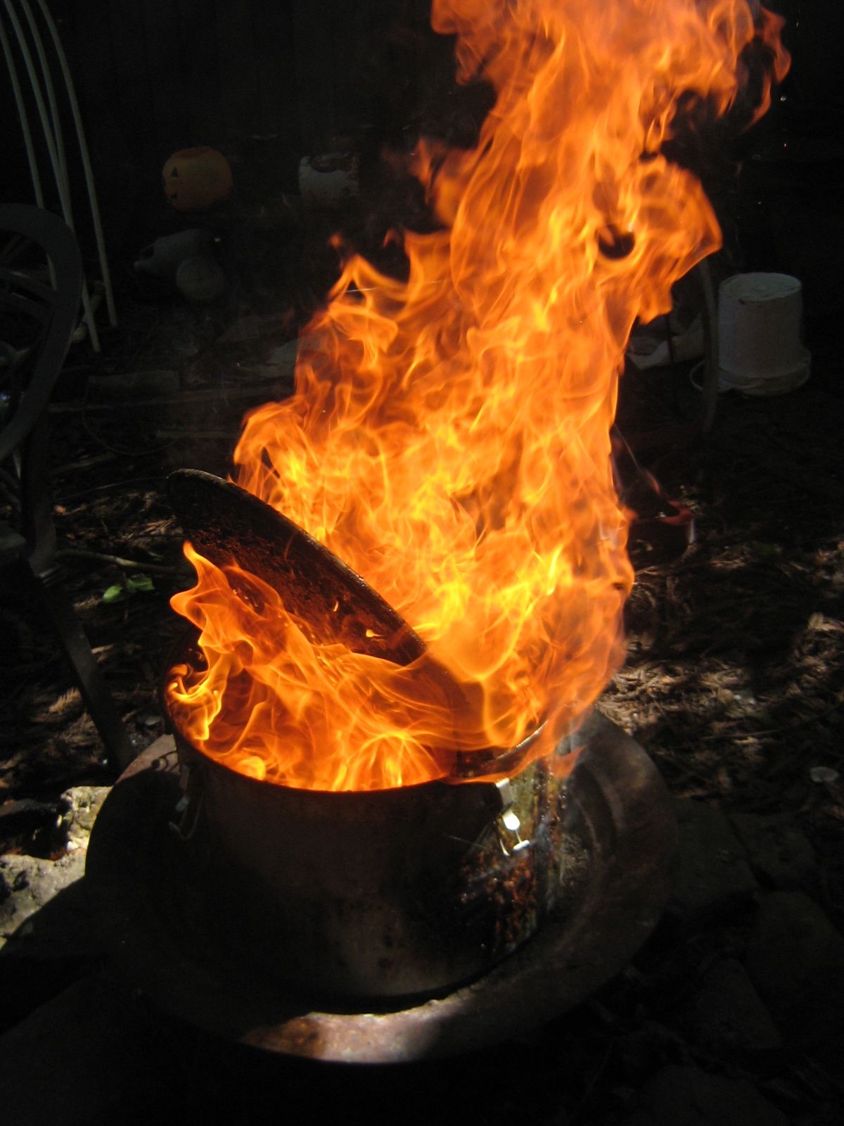 Small Wood Burning Tent Stove : 5 Steps - Instructables