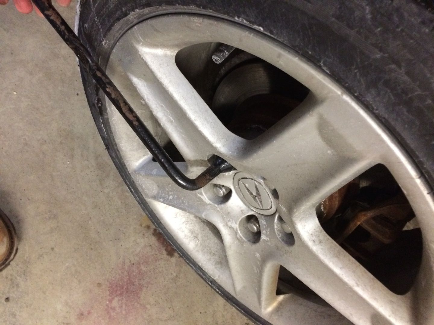 How to Change a Tire : 13 Steps (with Pictures) - Instructables
