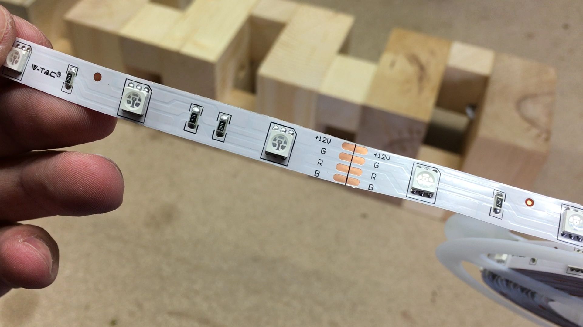 Colored LED Lamp From Pallet Wood Blocks : 10 Steps (with Pictures ...