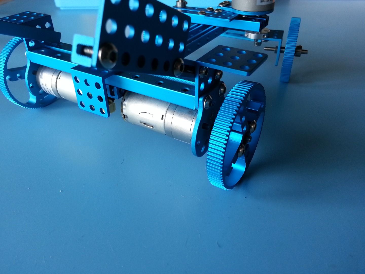 How to Build a Skill Racing Car With Makeblock : 28 Steps (with ...