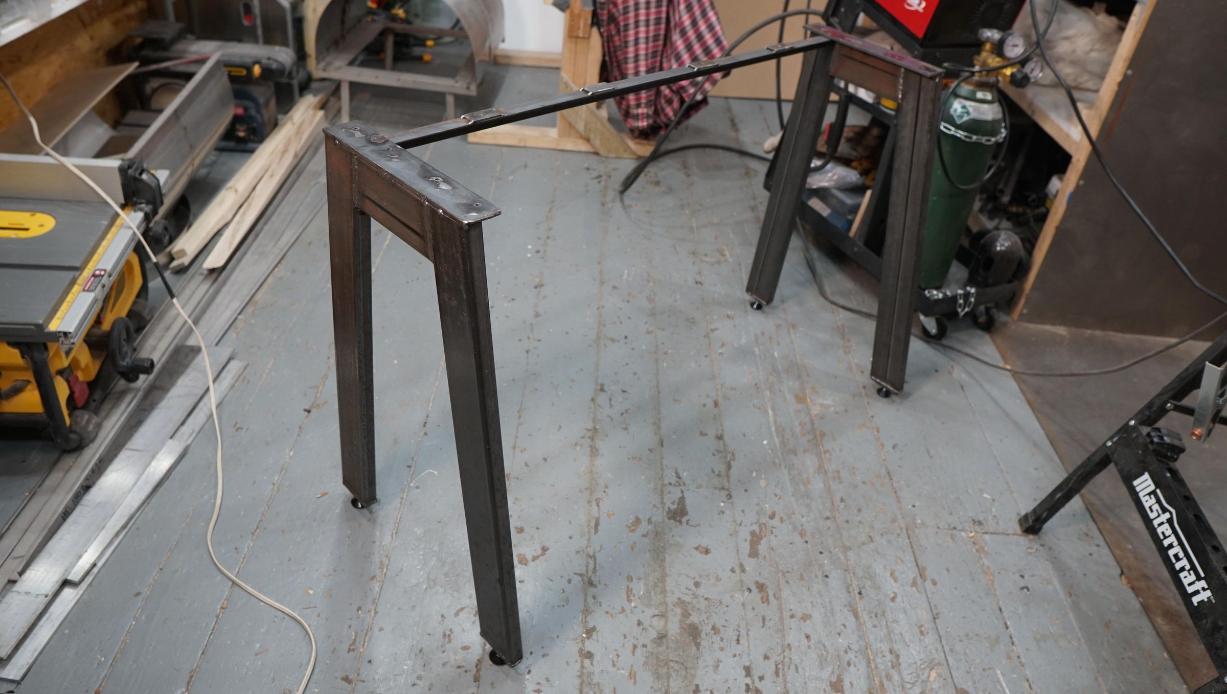 How to Make a Live Edge Desk : 5 Steps (with Pictures) - Instructables