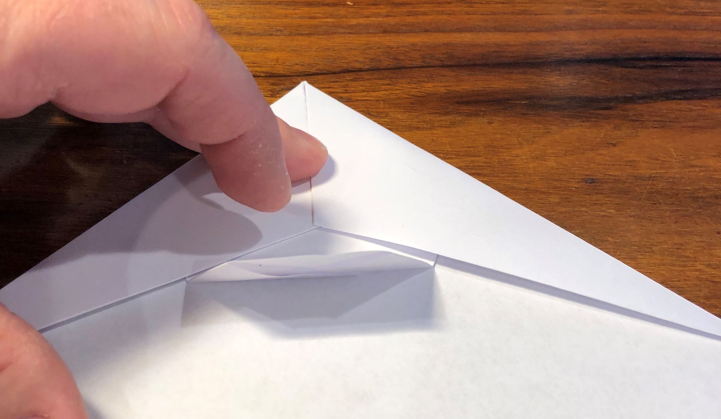 World Record Paper Plane : 10 Steps - Instructables