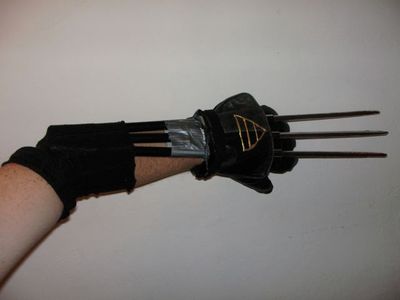 Wolverine Costume With Retractable Claws : 8 Steps (with Pictures ...