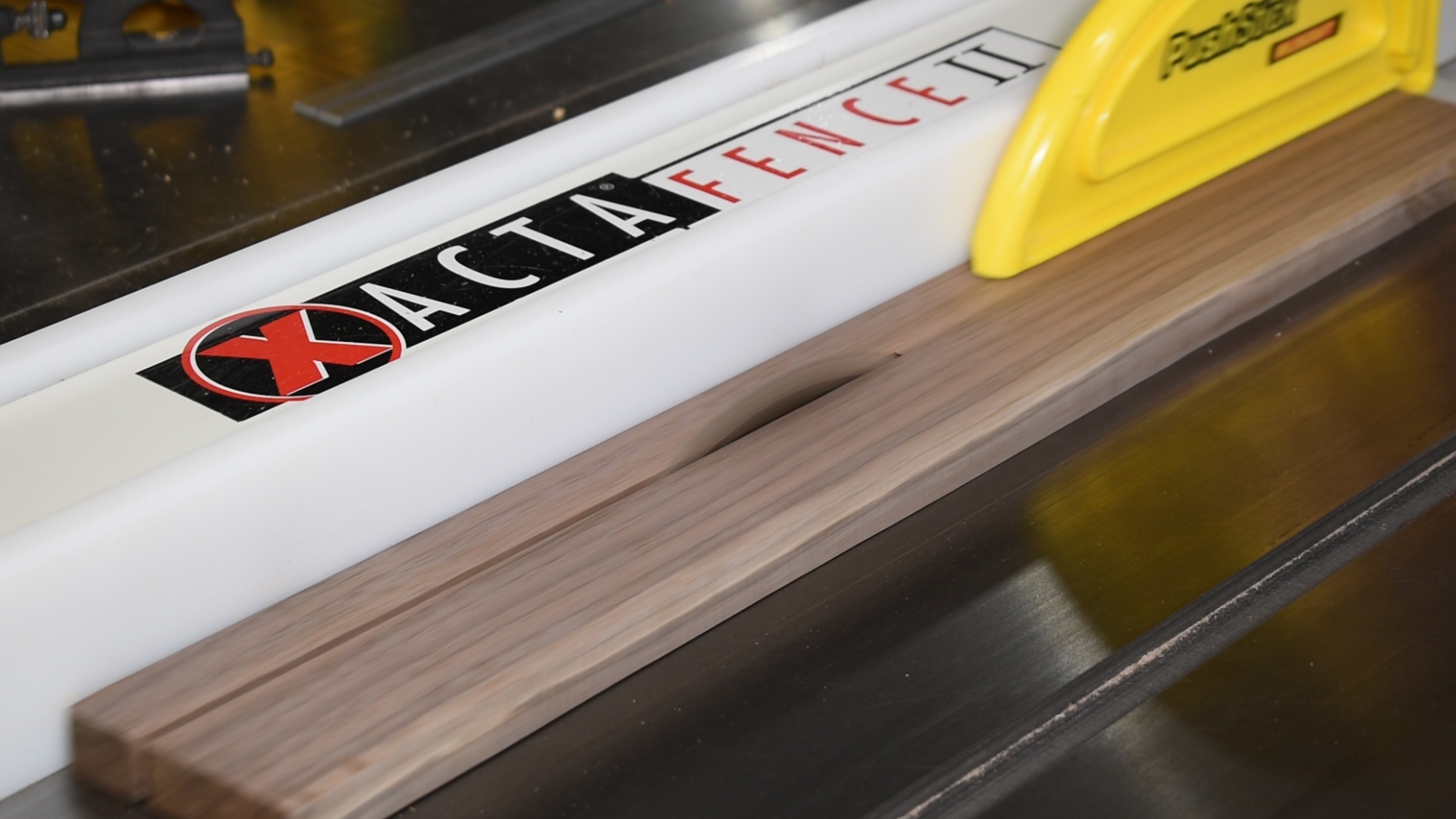 Comic Book Display Cabinet : 15 Steps (with Pictures) - Instructables