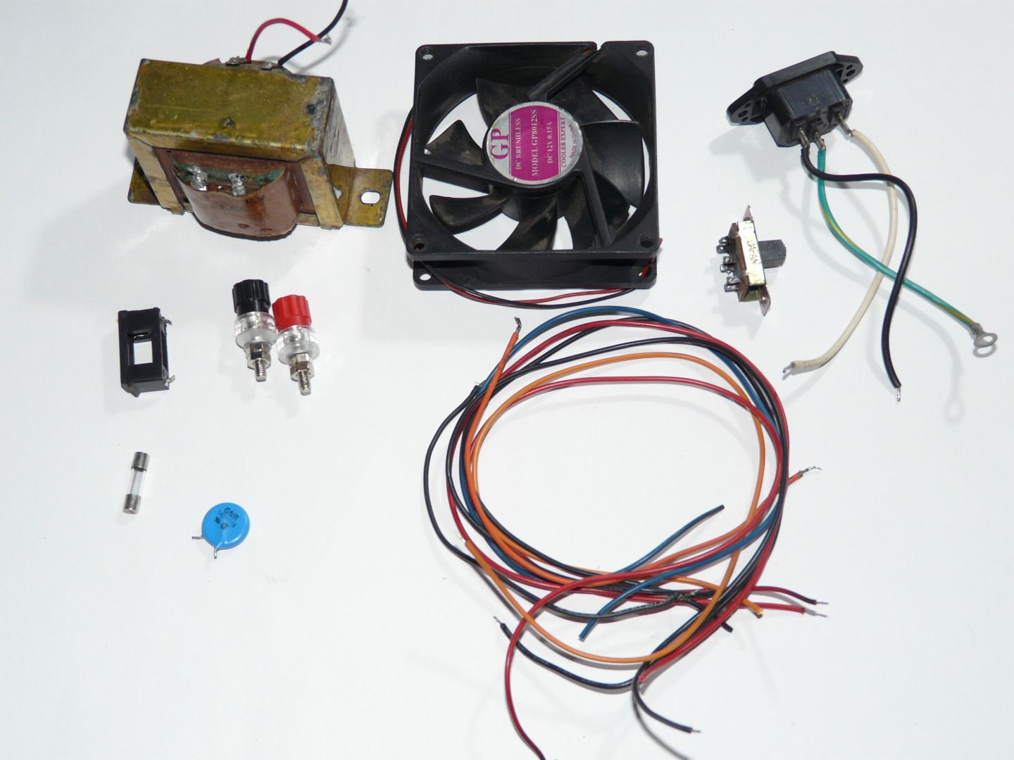 0 - 12 V LM317 Power Supply : 7 Steps (with Pictures) - Instructables