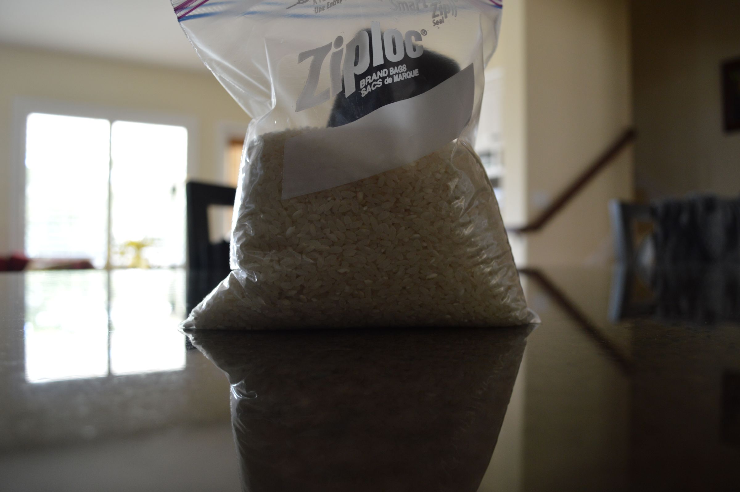 How to Rescue a Wet Phone : 7 Steps - Instructables